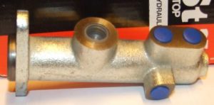 Master cylinder Renault 5 and Renault 7 FASA - Pièces pour Alpine Renault